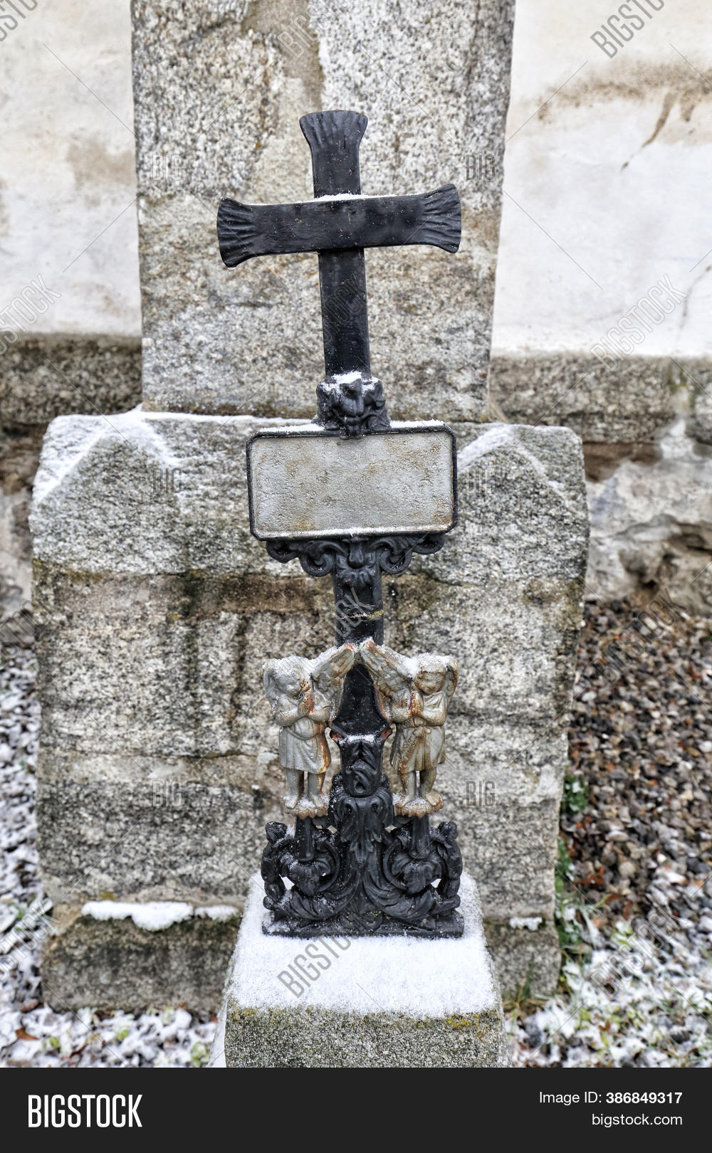 Old Metal Tomb Image & Photo (Free Trial) | Bigstock