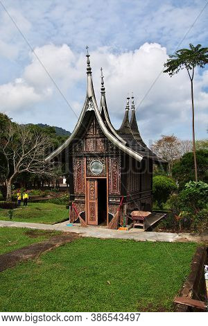 Padang / Indonesia - Image & Photo (Free Trial) | Bigstock