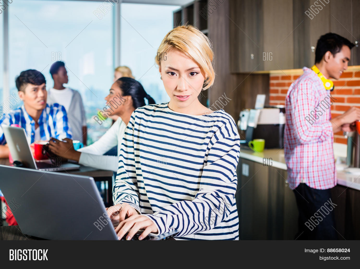 Chinese Woman Image & Photo (Free Trial) | Bigstock