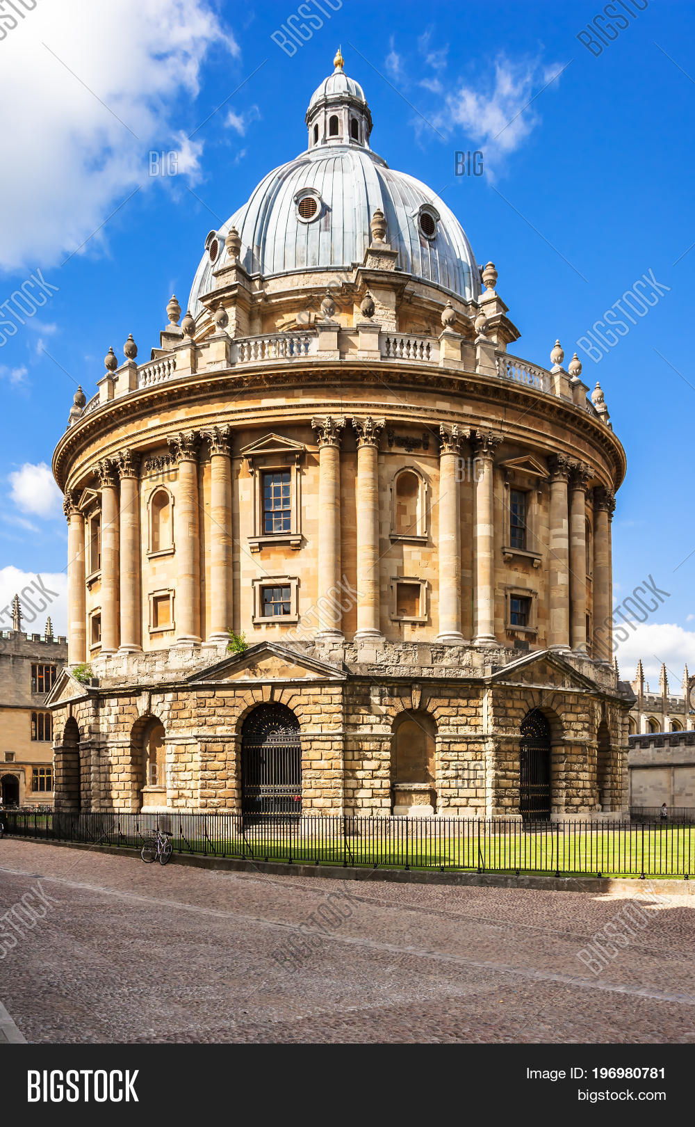 Oxford: Radcliffe Library. Nview Of Library On The Campus Oxford ...