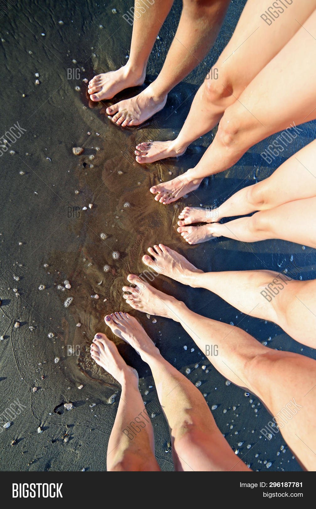 Barefoot Happy Family Image & Photo (Free Trial) | Bigstock