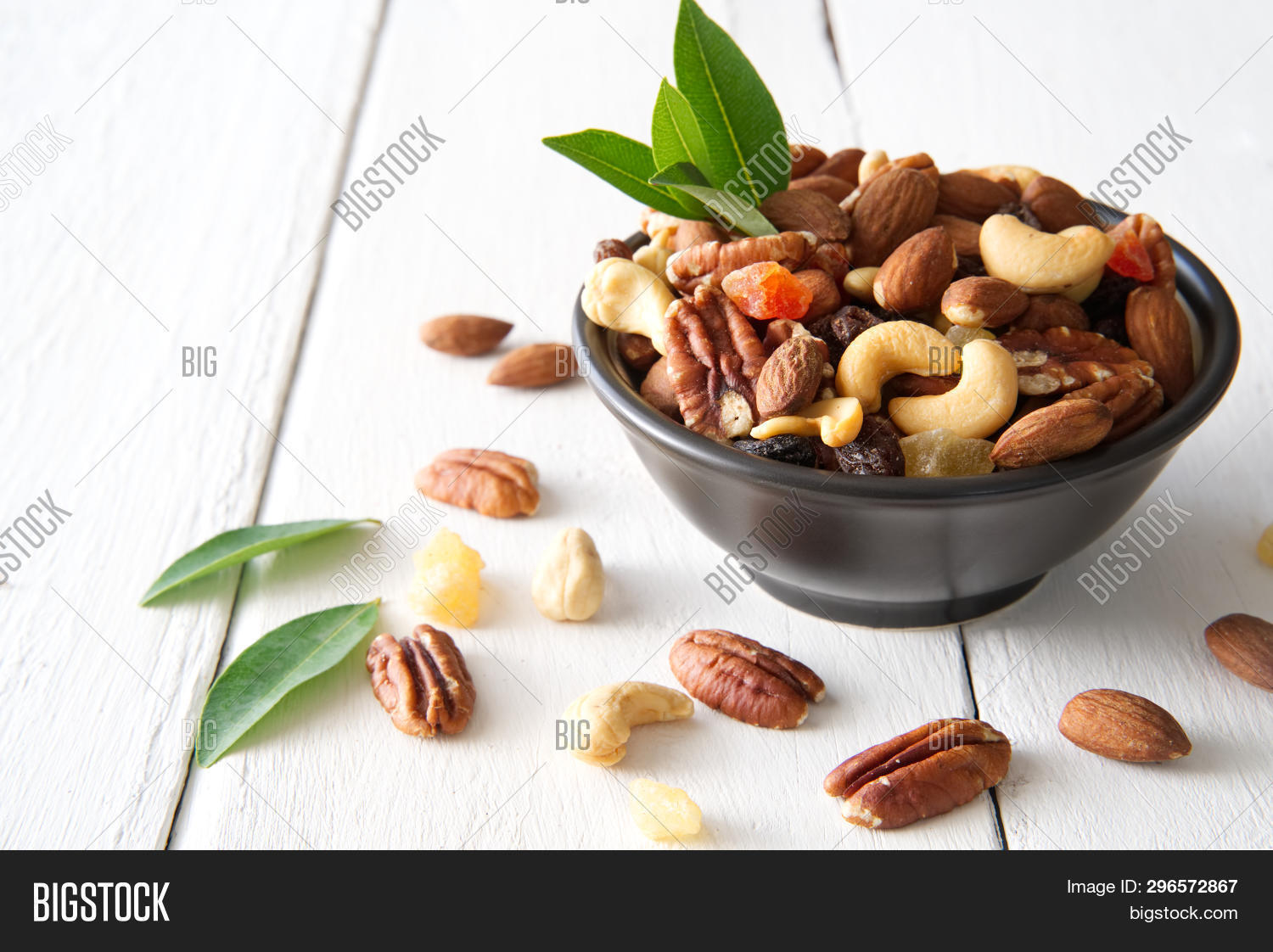 Mix Nuts Dried Fruits Image & Photo (Free Trial) | Bigstock
