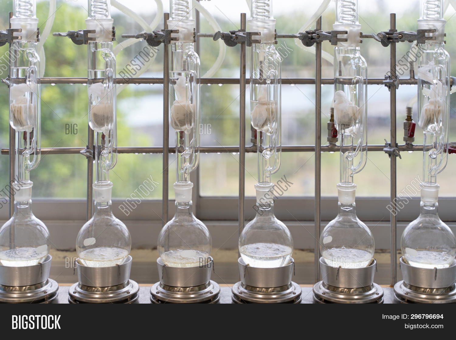 Soxhlet Extractor. Image & Photo (Free Trial) | Bigstock