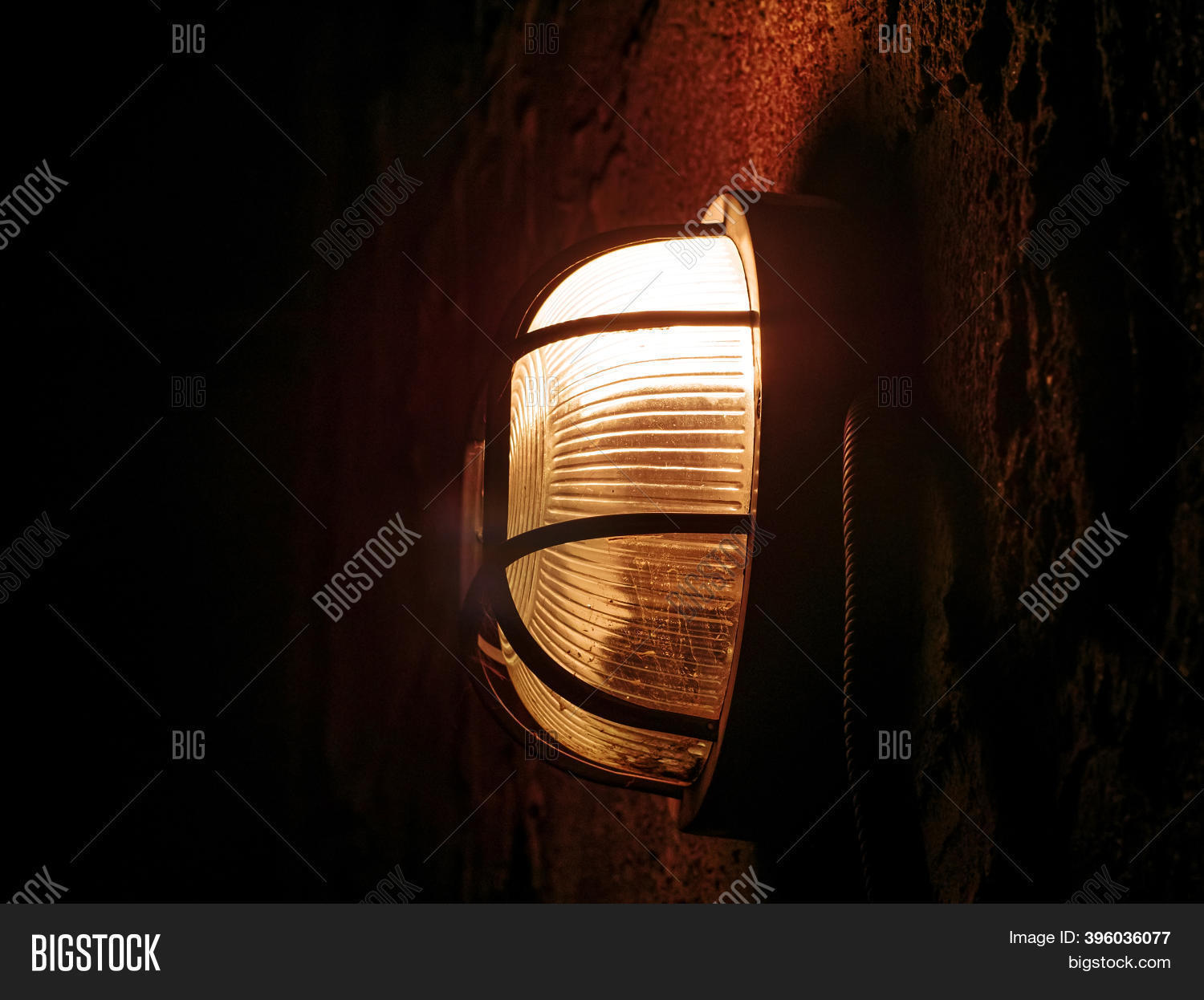 Outdoor Lamp Light Image & Photo (Free Trial) | Bigstock