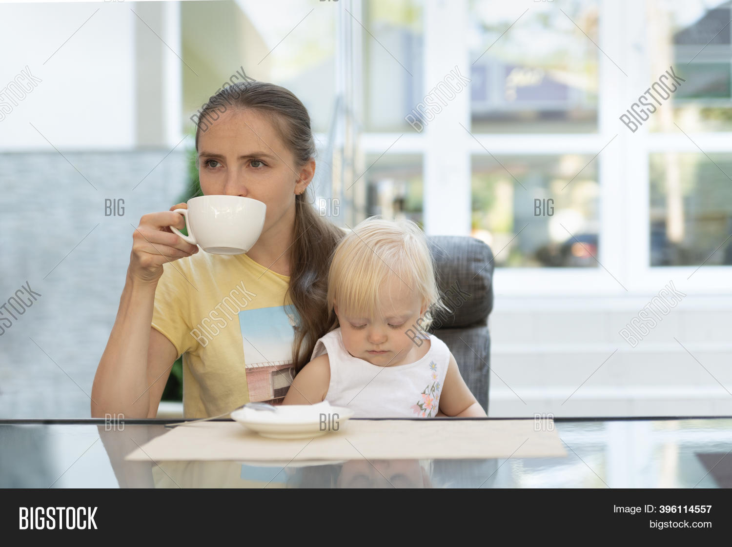 Angry Mom Holds Baby Image & Photo (Free Trial) | Bigstock