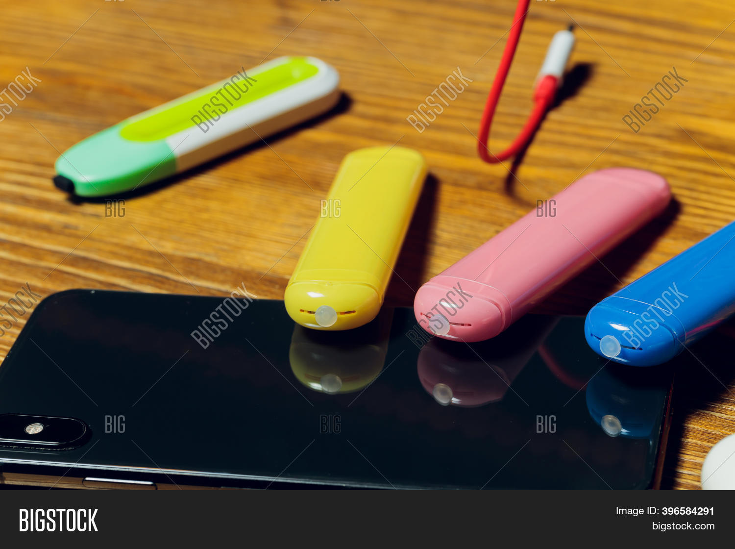 Pod Vaping Pen, Vape Image & Photo (Free Trial) | Bigstock