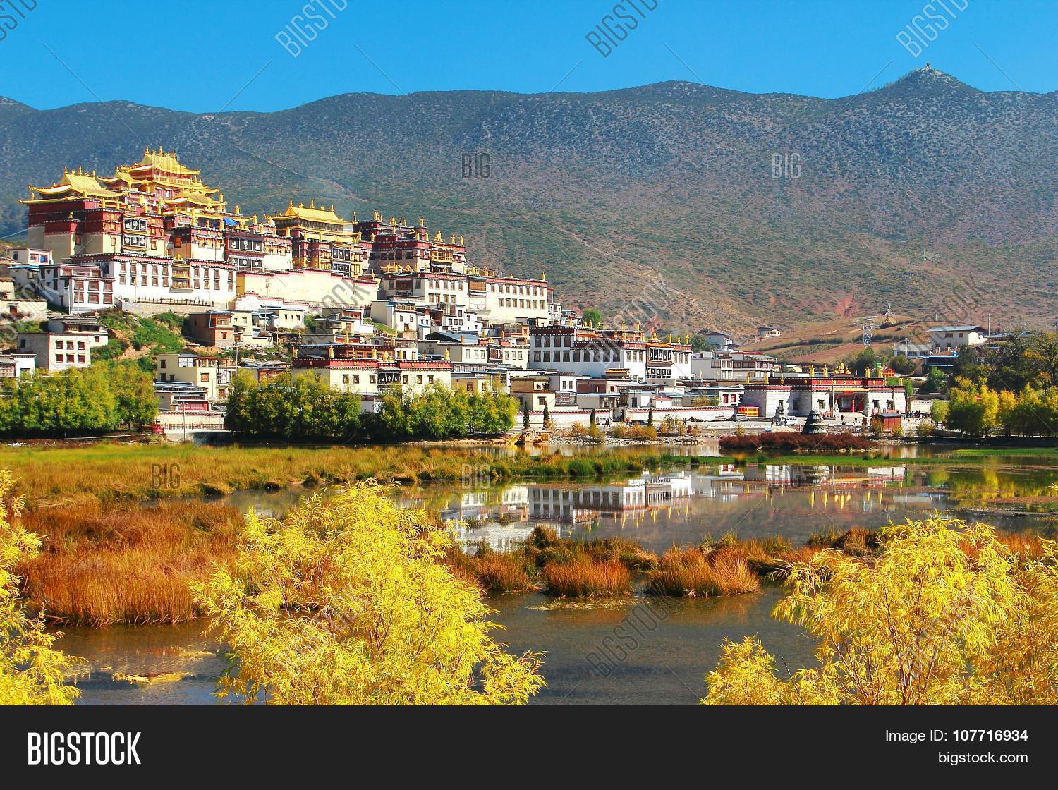 Songzanlin Temple Image & Photo (Free Trial) | Bigstock