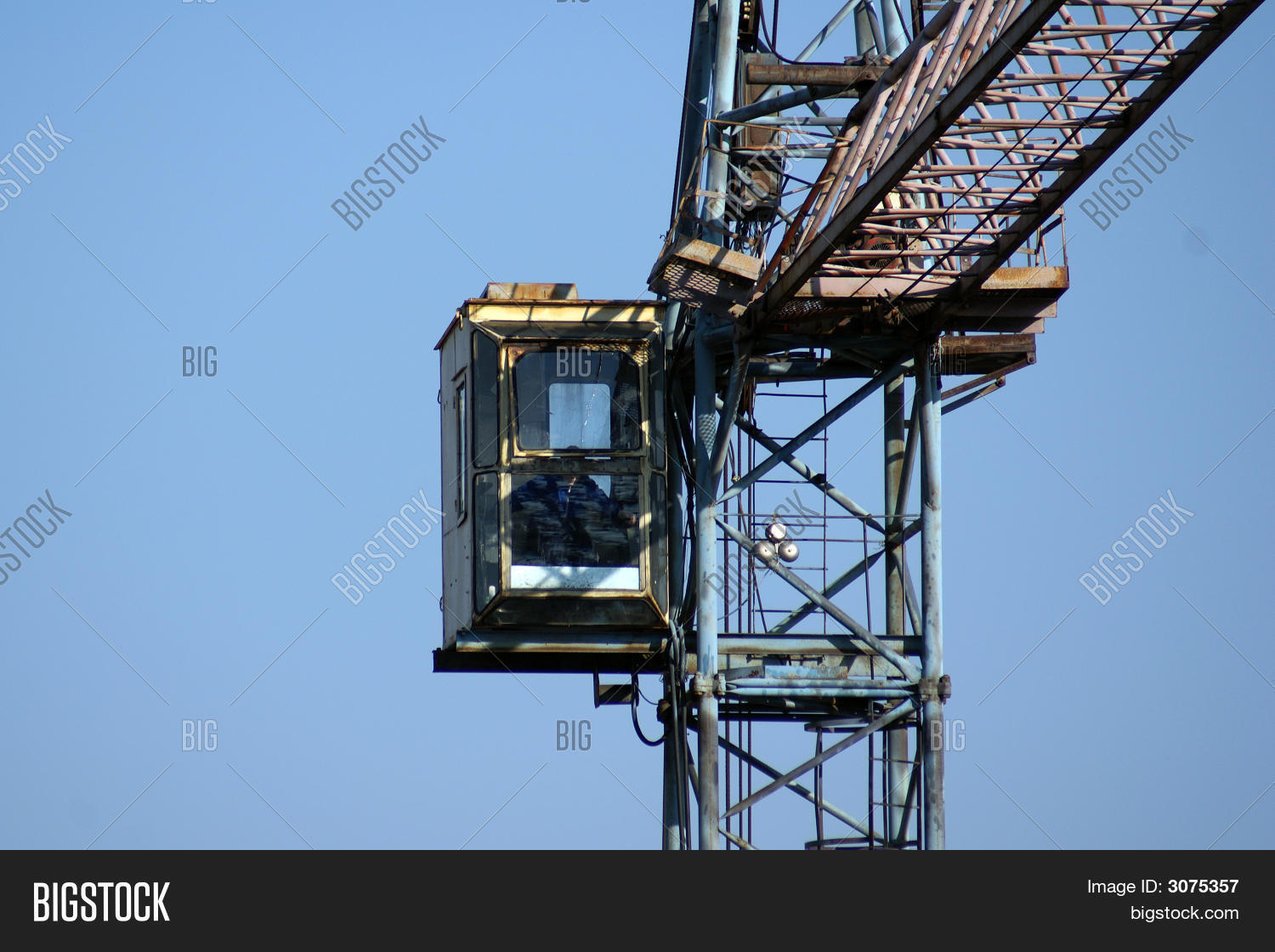Tower Crane Cabin Image & Photo (Free Trial) | Bigstock