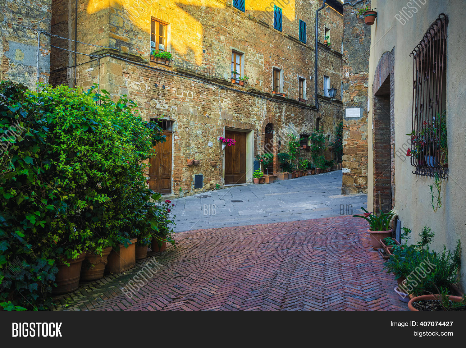 Stunning Tuscan Street Image & Photo (Free Trial) | Bigstock