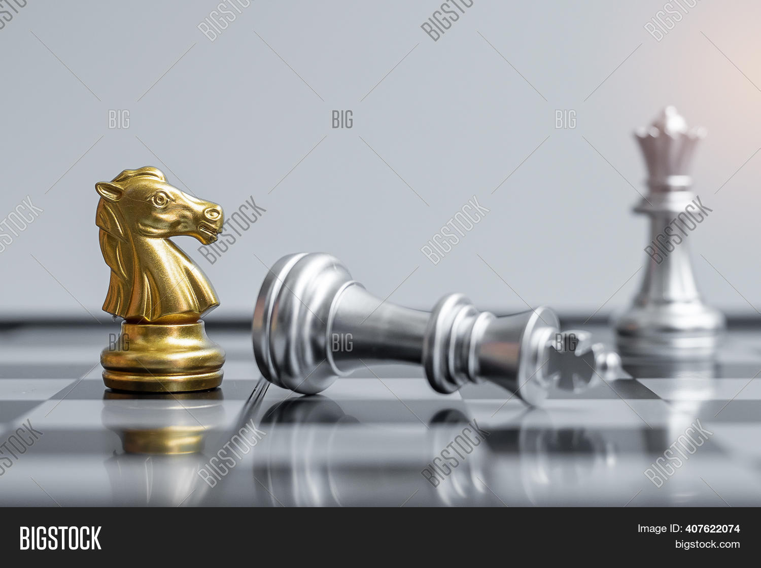 Gold Chess Knight Image & Photo (Free Trial) | Bigstock