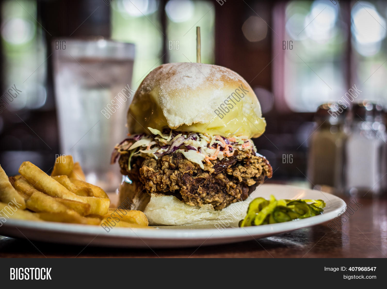 Crunchy Chicken Burger Image & Photo (Free Trial) | Bigstock