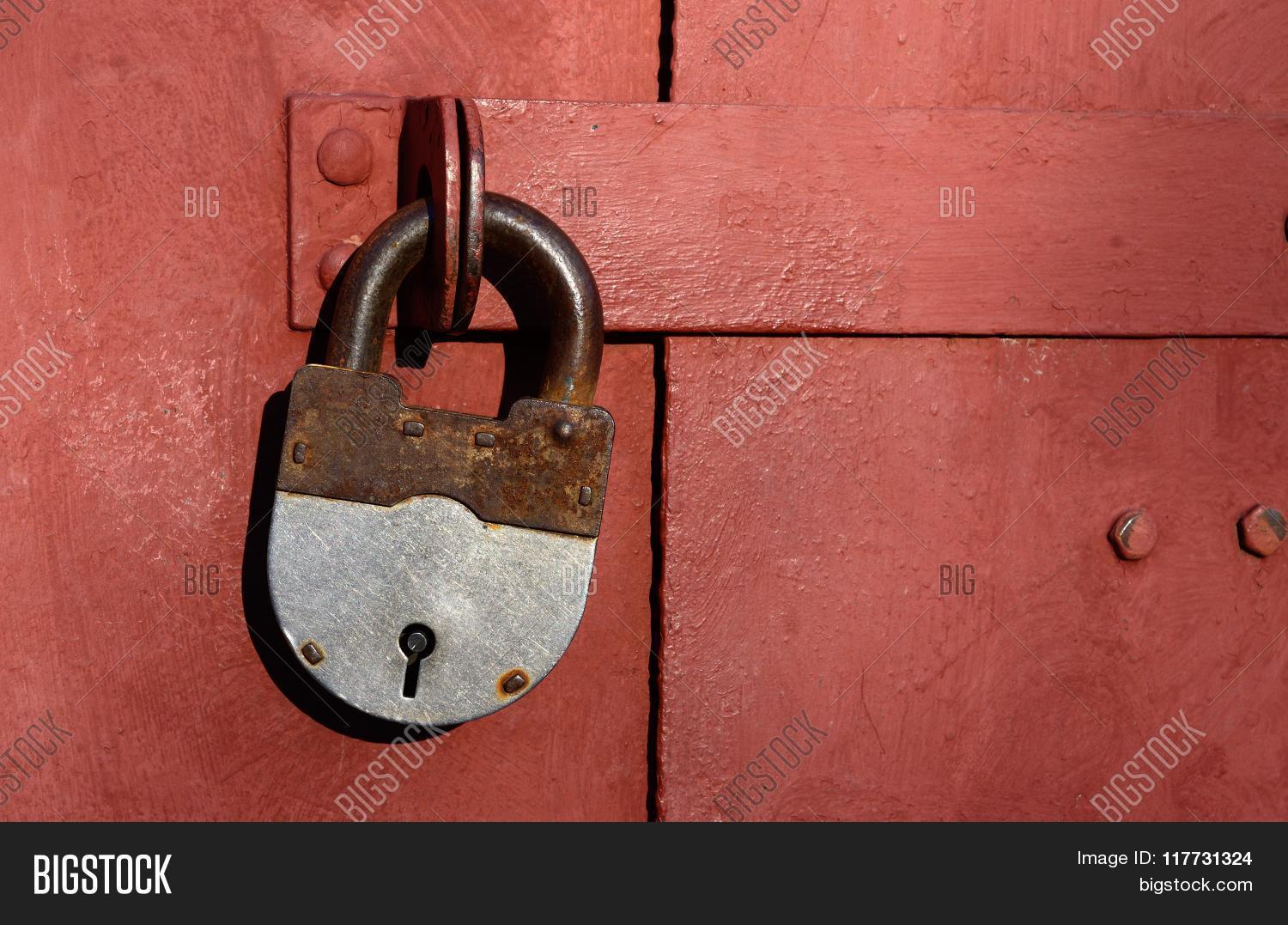 Closeup Old Lock On Image & Photo (Free Trial) | Bigstock