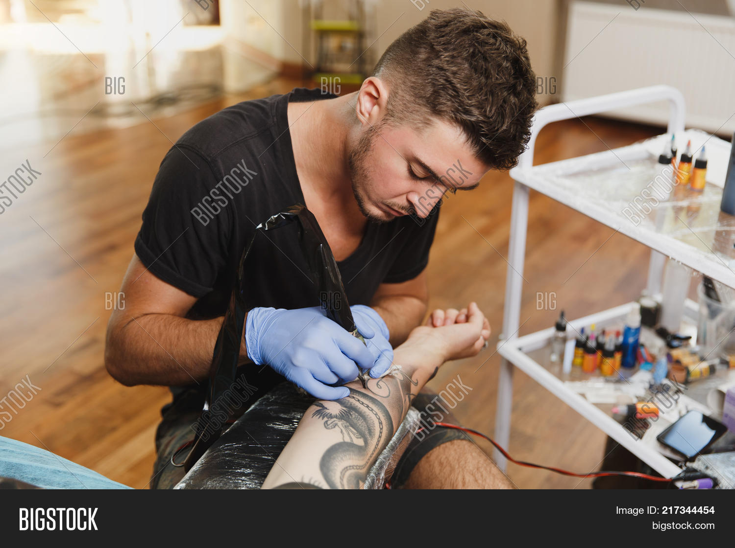 Professional Tattooer Image & Photo (Free Trial) | Bigstock