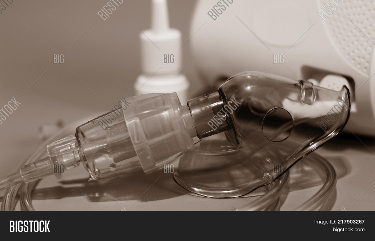 Medical Nebulizer Image & Photo (Free Trial) | Bigstock