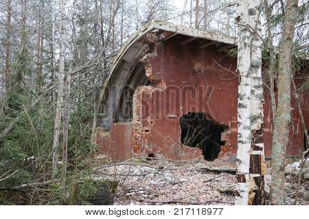 Old Destroyed Military Image & Photo (Free Trial) | Bigstock