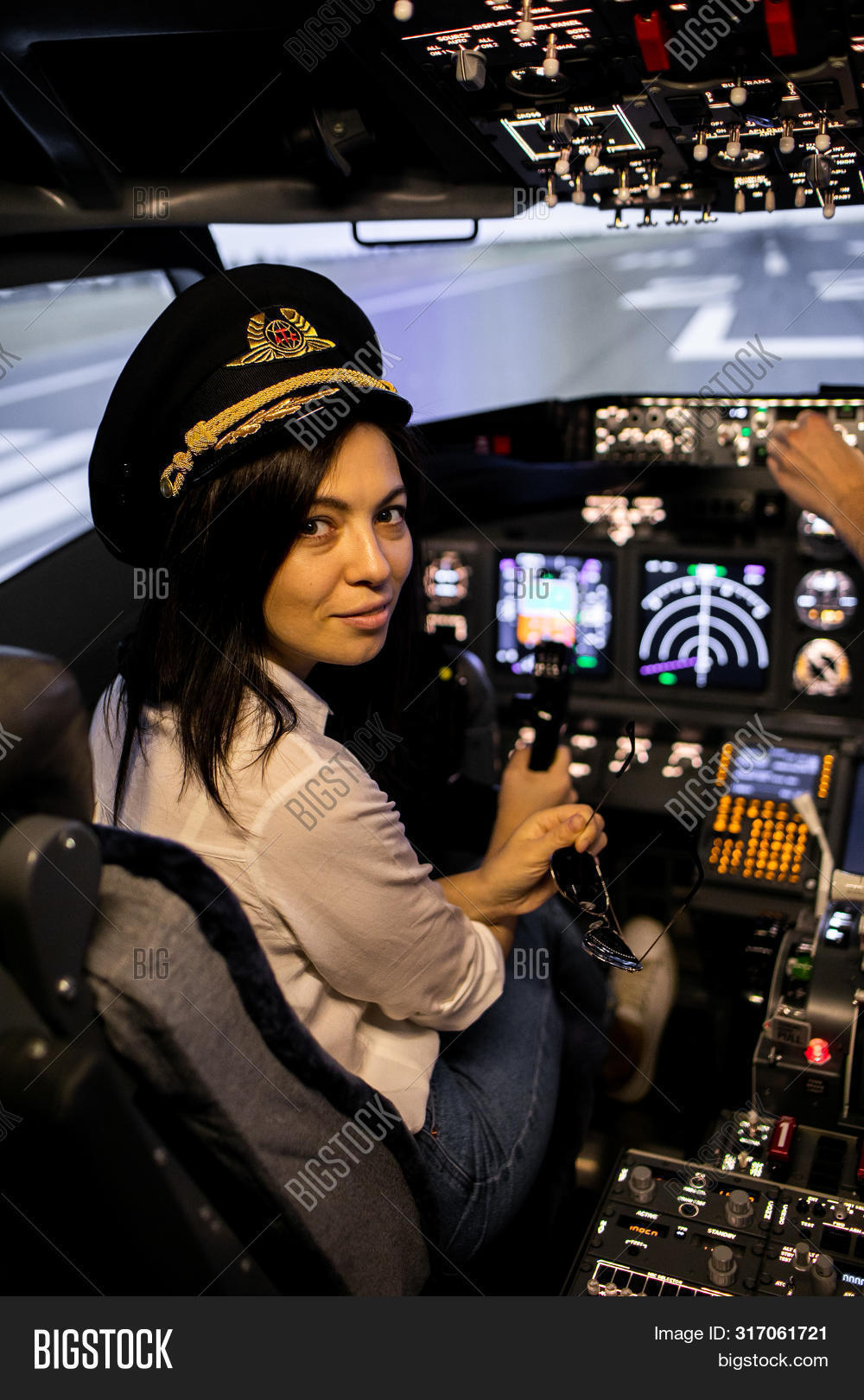 Female Pilot Captain Image & Photo (Free Trial) | Bigstock