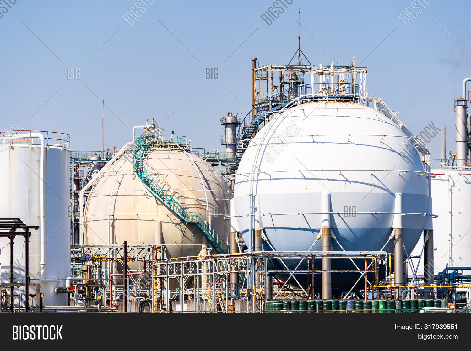 Chemical Factory Plant Image & Photo (Free Trial) | Bigstock