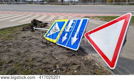 Damaged Broken Traffic Image & Photo (Free Trial) | Bigstock