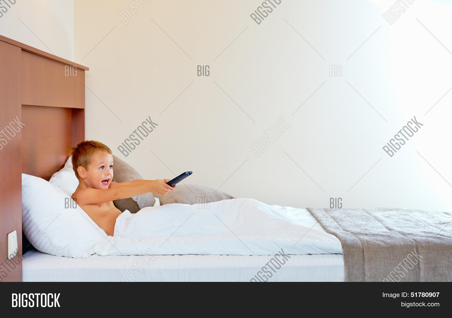 Happy Kid Watching Tv Image & Photo (Free Trial) | Bigstock