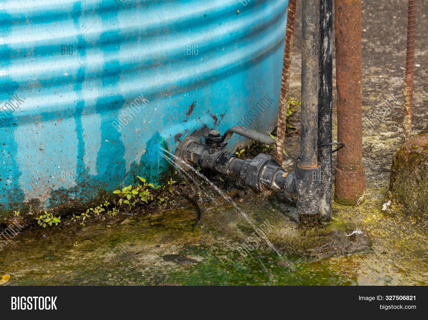 Water Leakage Crack Image & Photo (Free Trial) | Bigstock