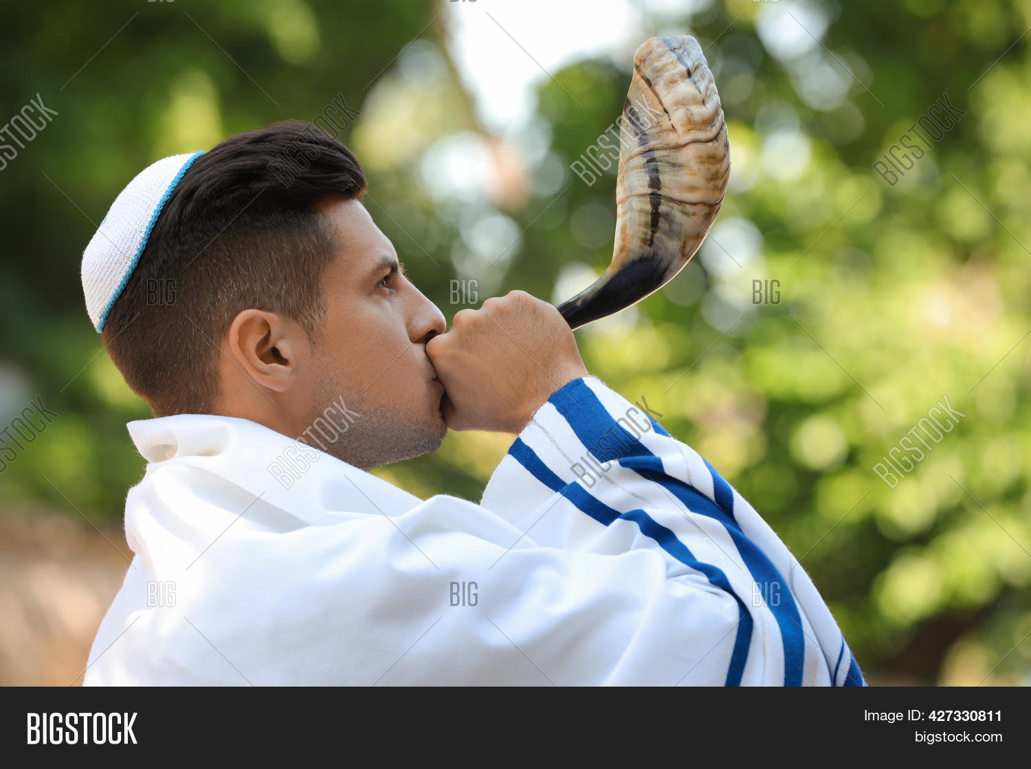 Jewish Man Kippah Image & Photo (Free Trial) | Bigstock
