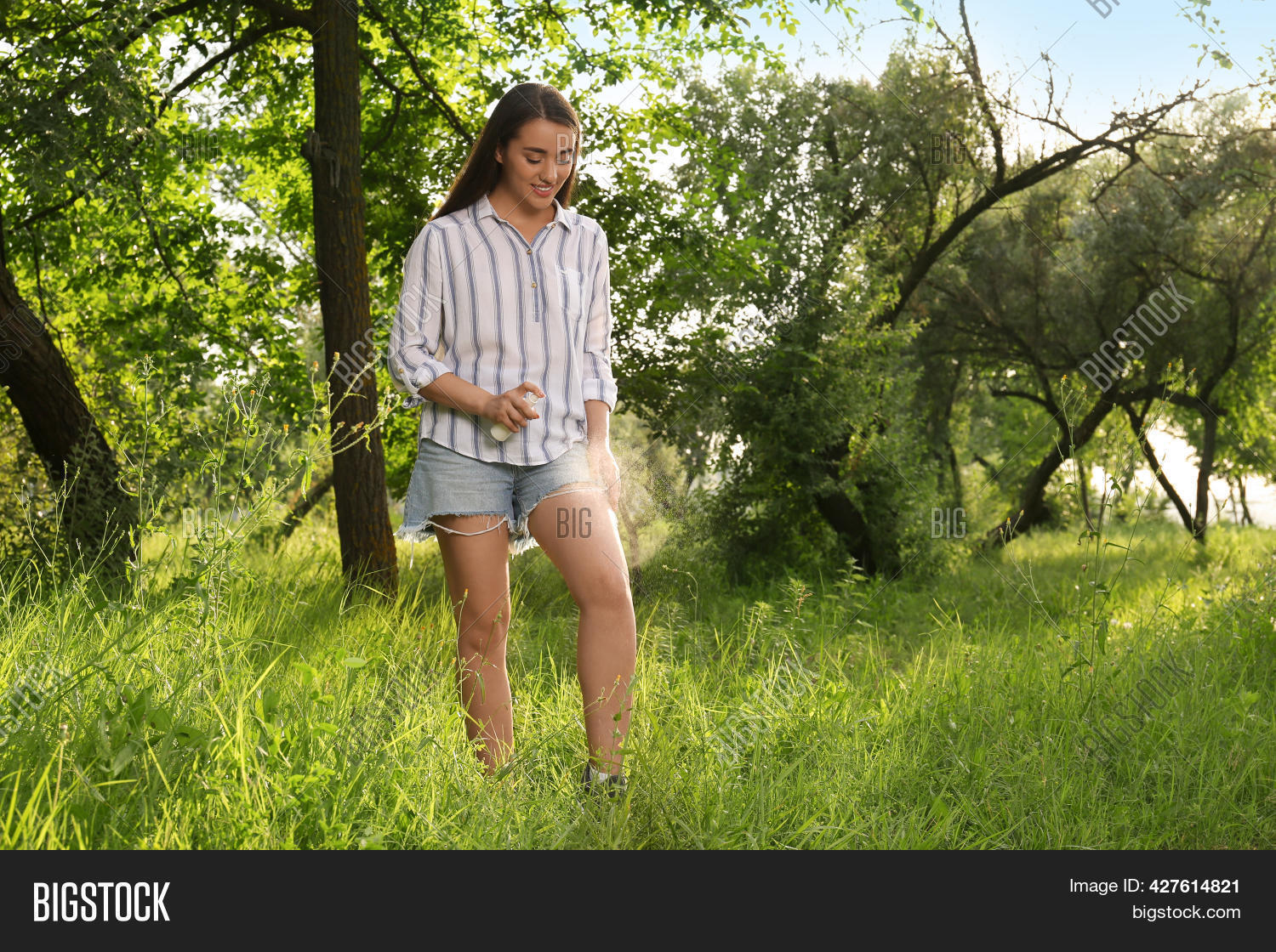 Woman Applying Insect Image & Photo (Free Trial) | Bigstock