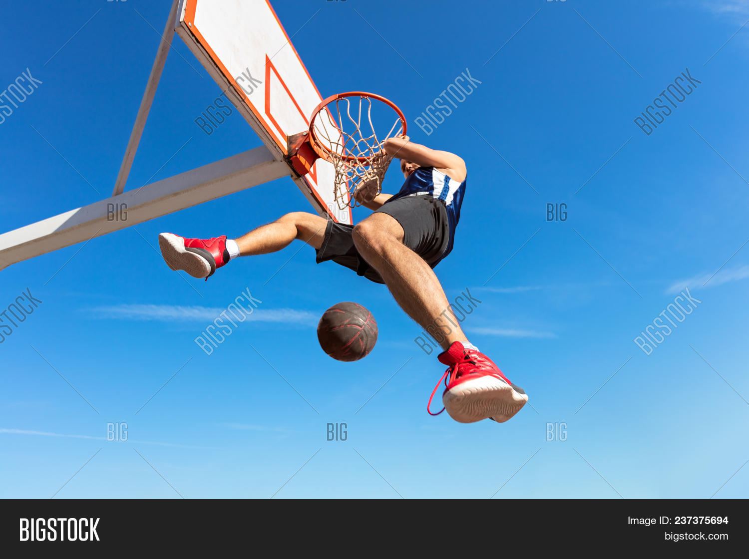 Slam Dunk. Side View Image & Photo (Free Trial) | Bigstock
