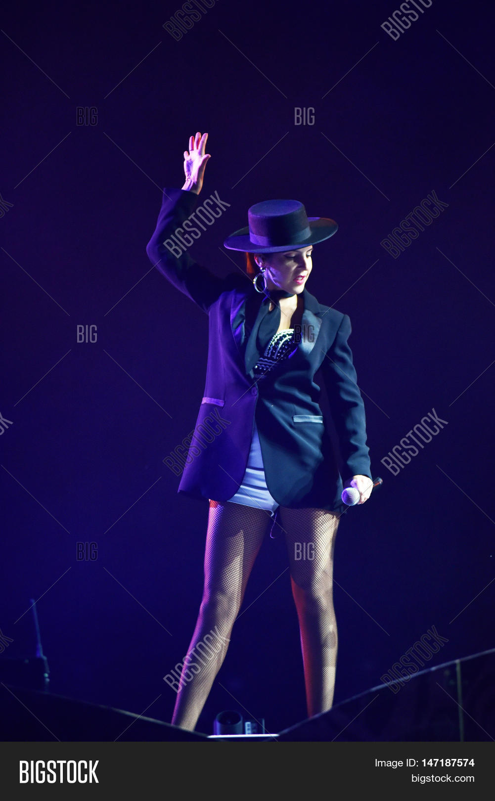Woman Singer Cleo Image & Photo (Free Trial) | Bigstock