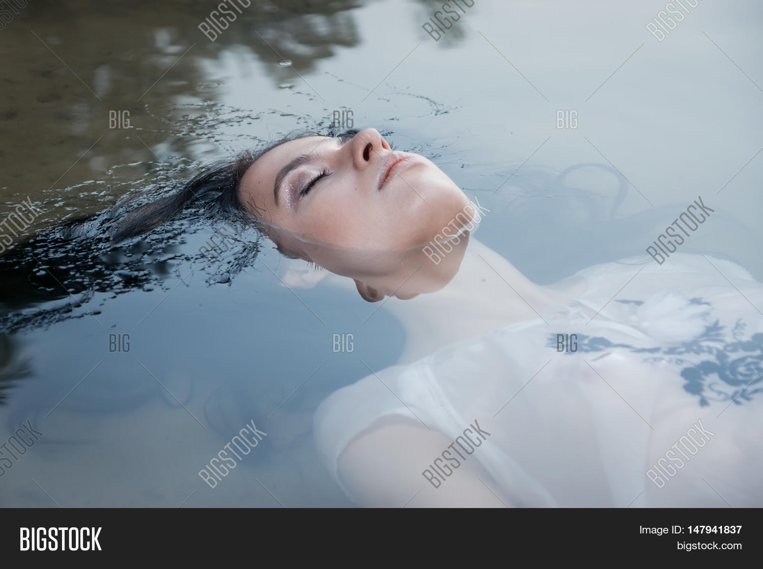 Young Drown Woman Image & Photo (Free Trial) | Bigstock