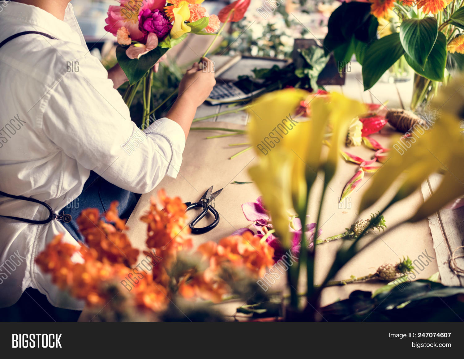 Florist Making Flower Image & Photo (Free Trial) | Bigstock