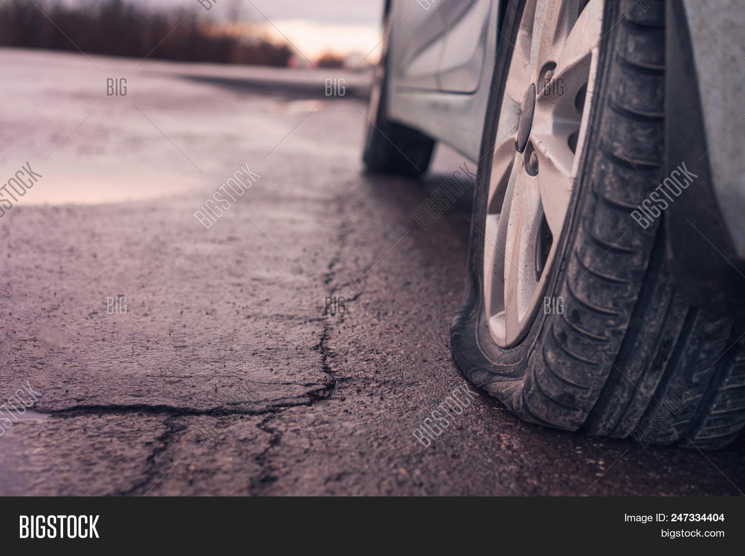 Imagen y foto Flat Tyre On Road. (prueba gratis) | Bigstock