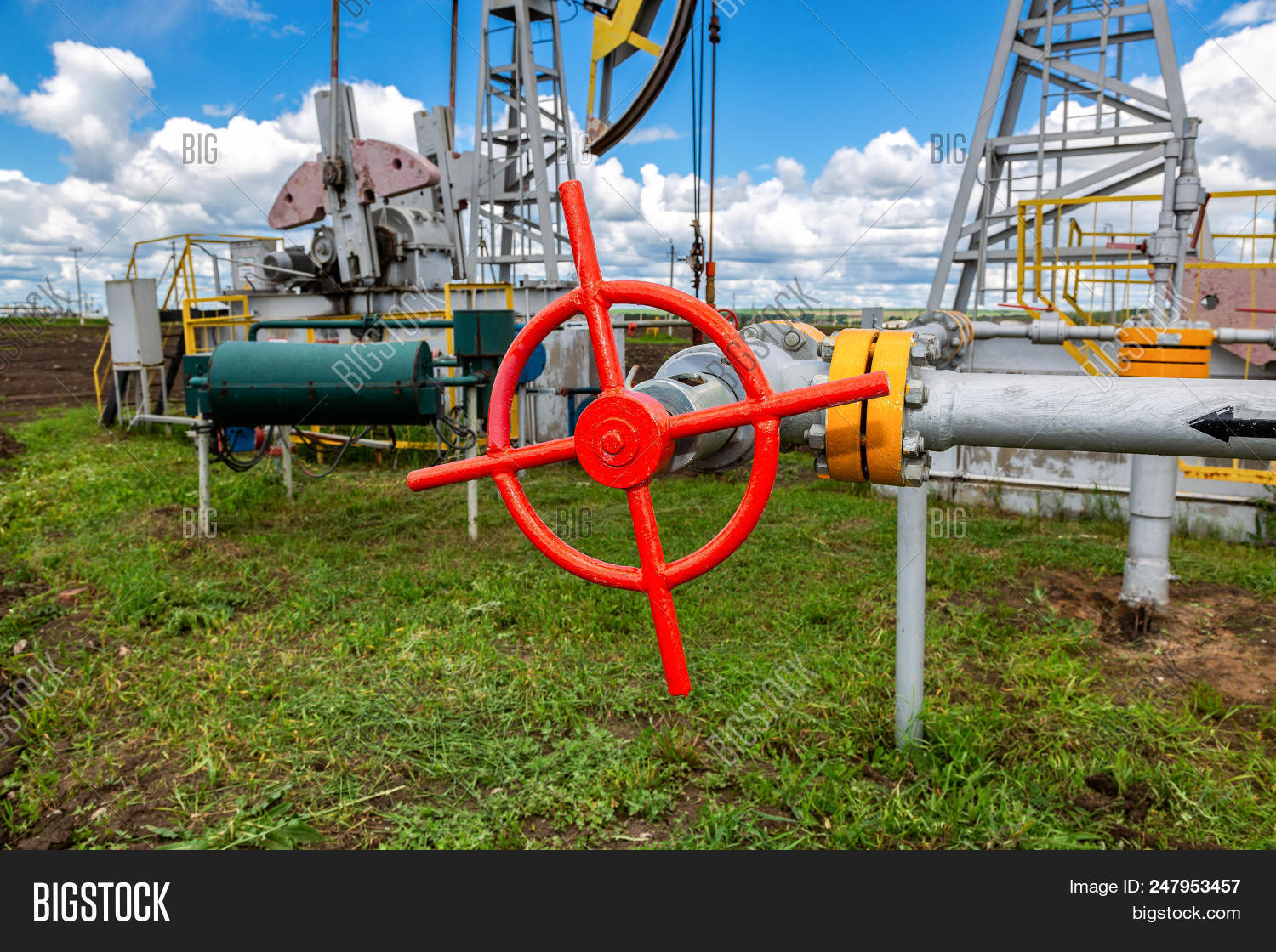 Pipeline Control Valve Image & Photo (Free Trial) | Bigstock