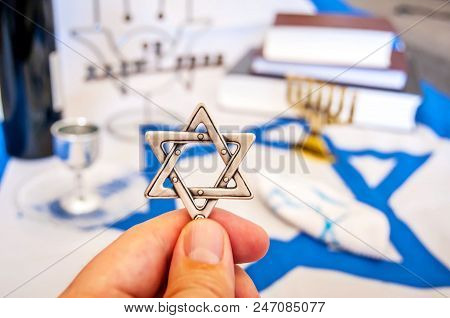 Hand Holding David Image & Photo (Free Trial) | Bigstock