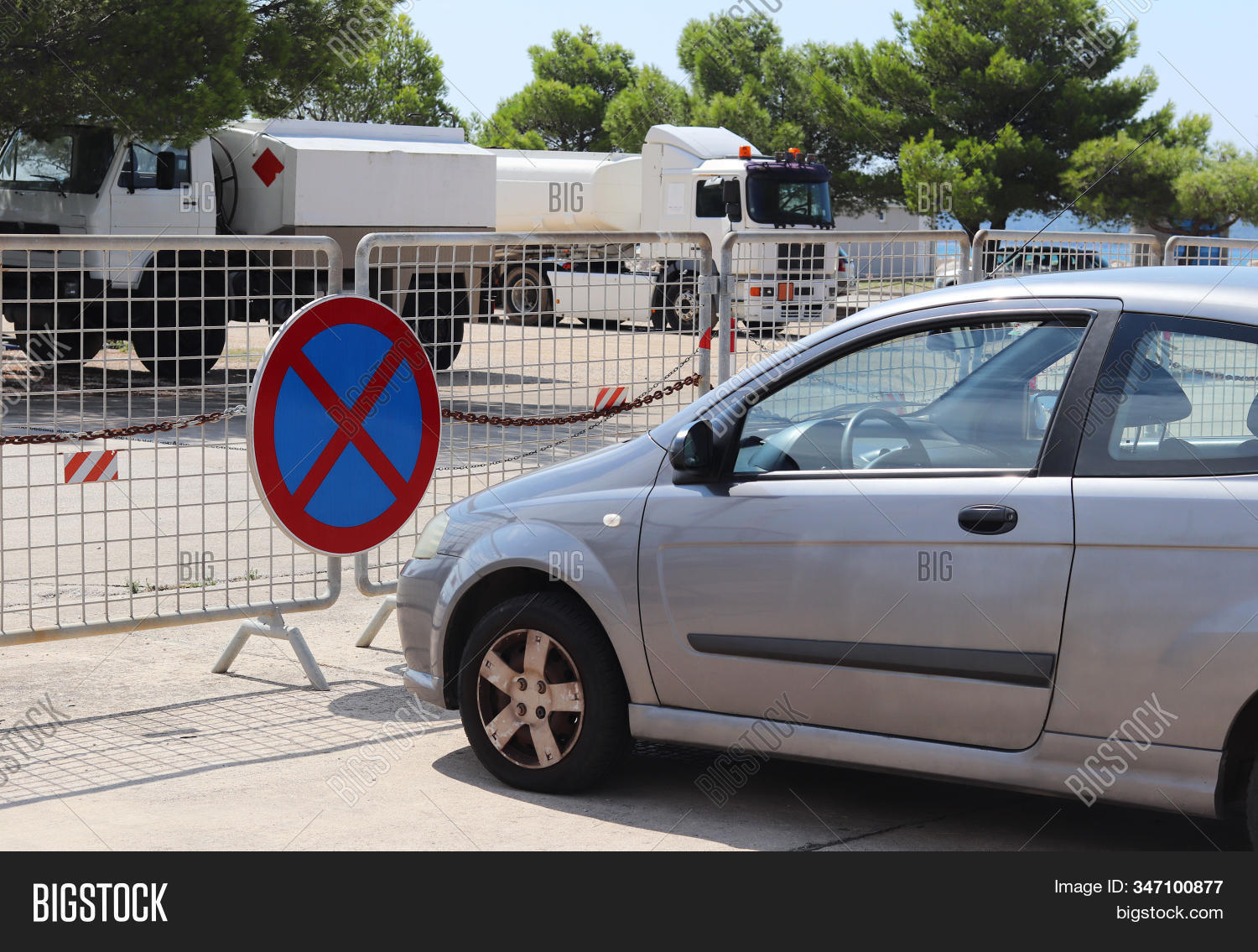 Parking Car Prohibited Image & Photo (Free Trial) | Bigstock