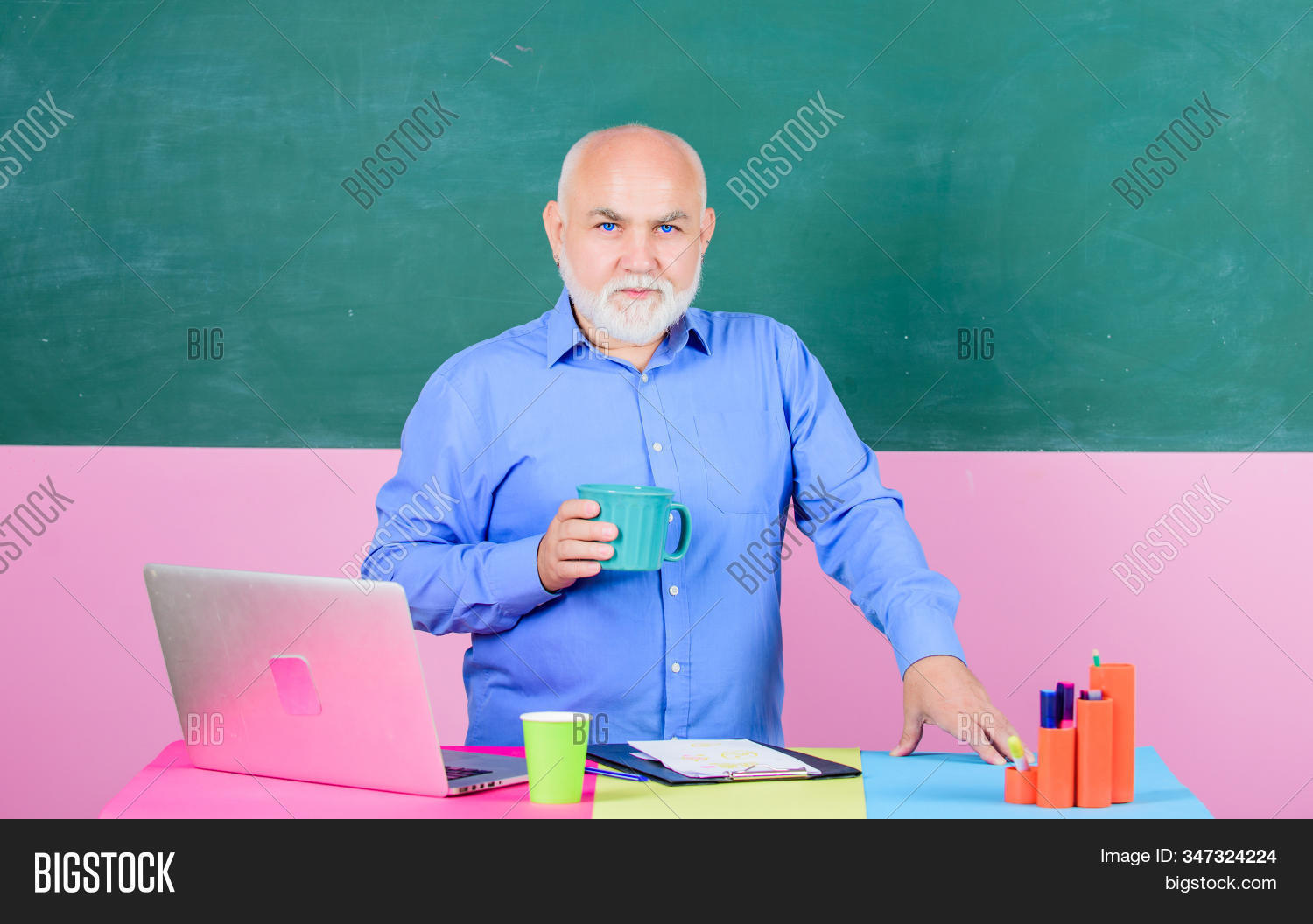 Imagen y foto College Professor. (prueba gratis) | Bigstock