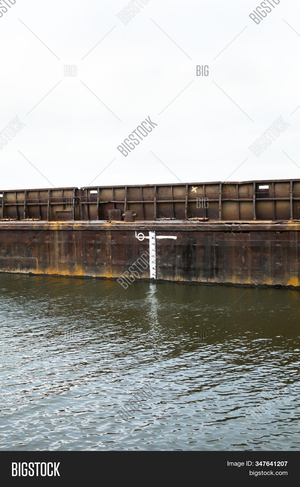 Load Line Marks Lines Image & Photo (Free Trial) | Bigstock