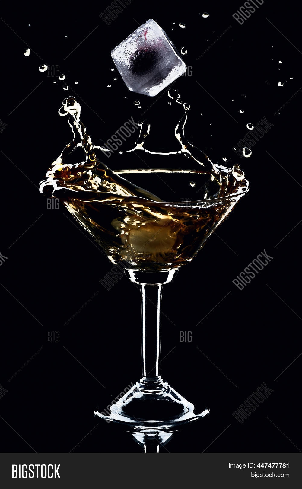 Red Martini Cocktail Image & Photo (Free Trial) | Bigstock