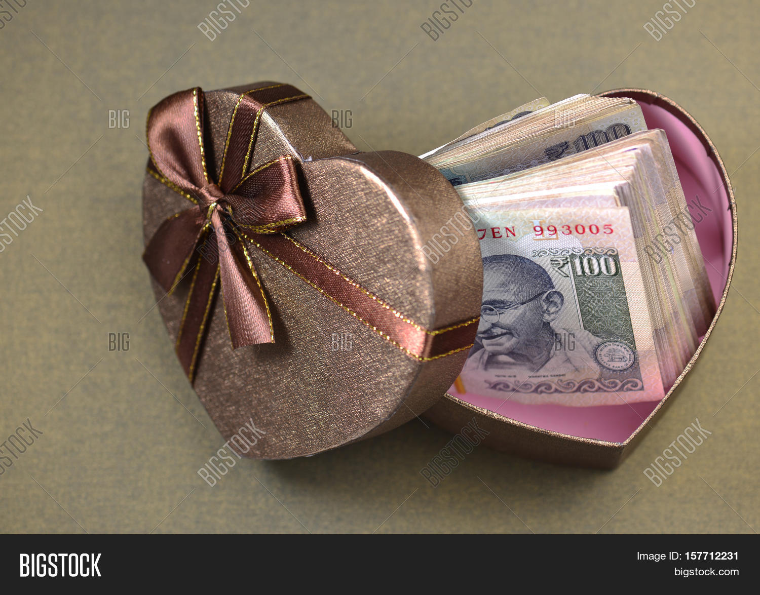 Hundred Indian Rupee Image & Photo (Free Trial) | Bigstock