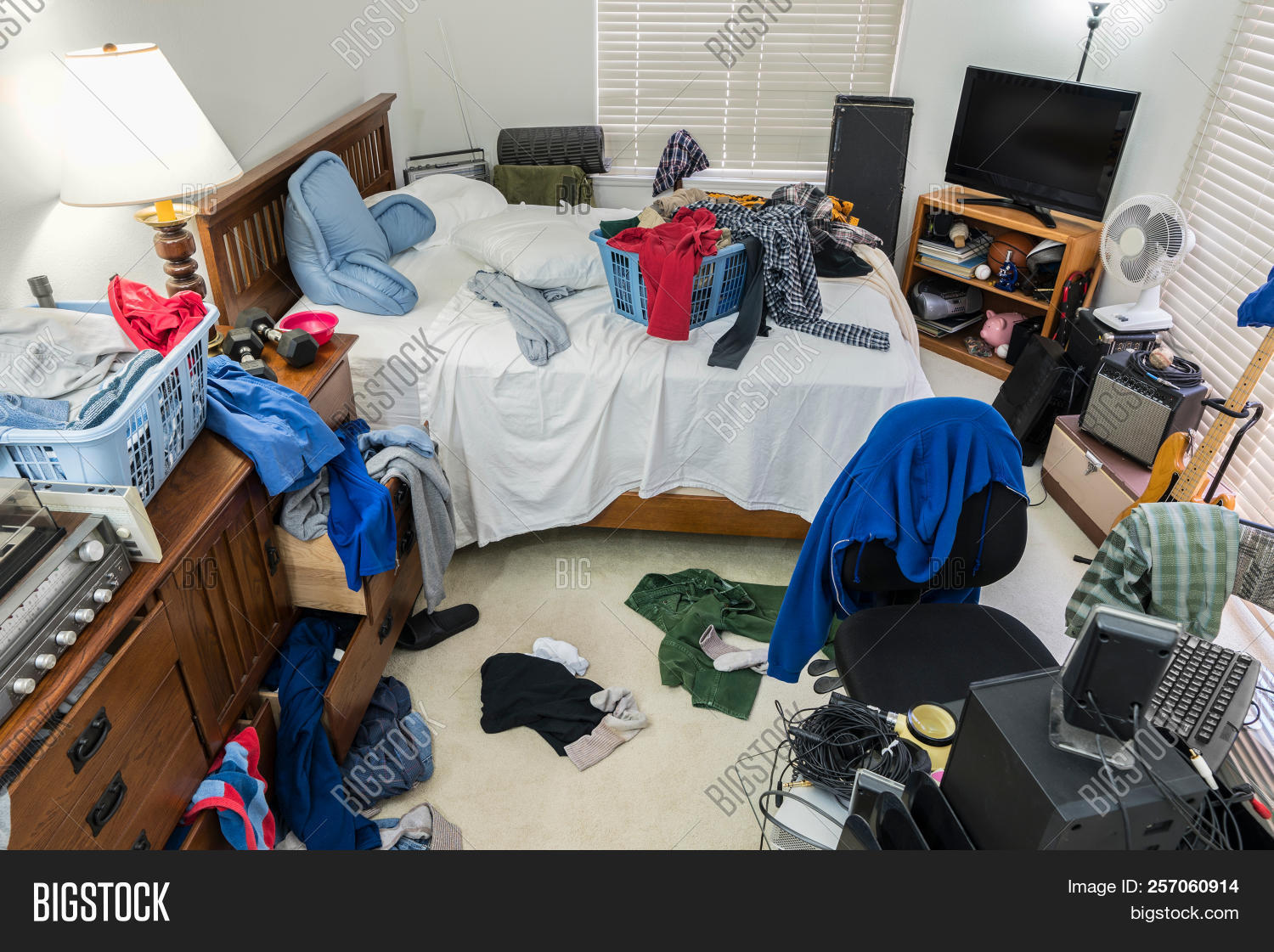 Very Messy, Cluttered Image & Photo (Free Trial) | Bigstock