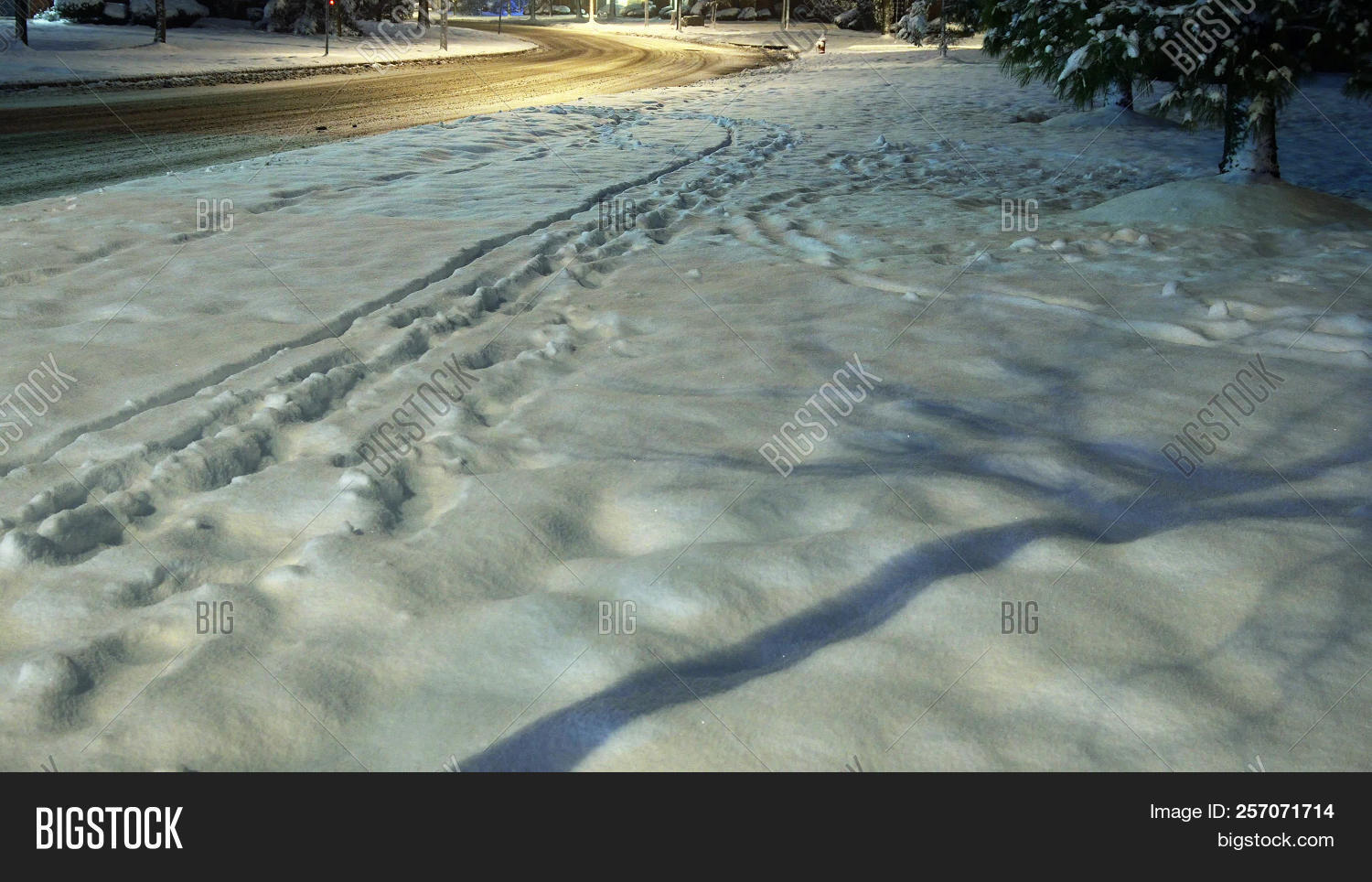 District Road Snow Image & Photo (Free Trial) | Bigstock