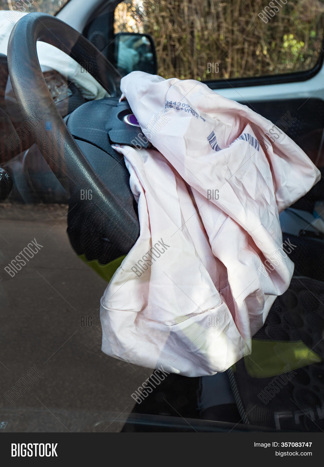 Exploded Airbag Image & Photo (Free Trial) | Bigstock