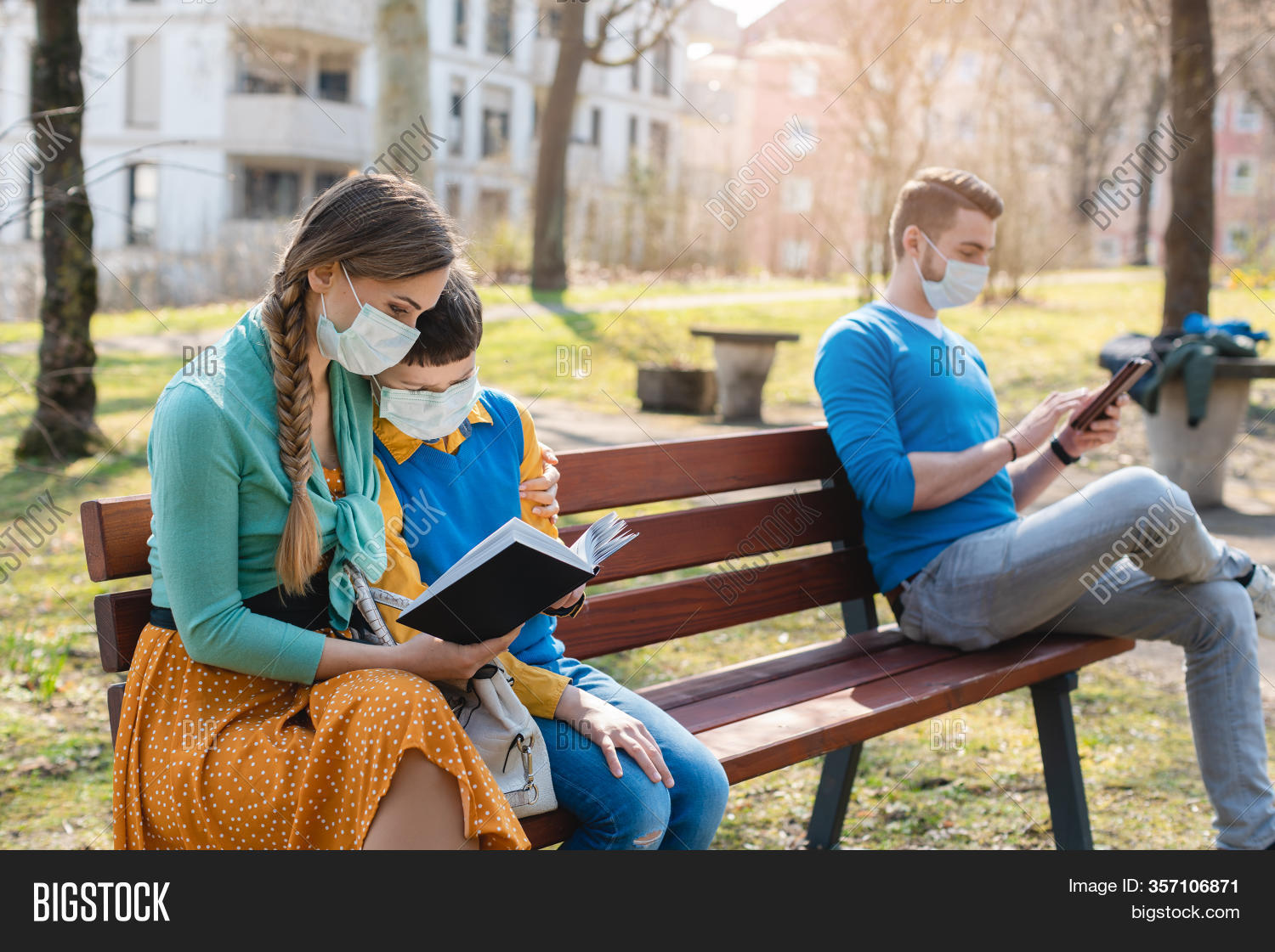 People Sitting On Park Image & Photo (Free Trial) | Bigstock