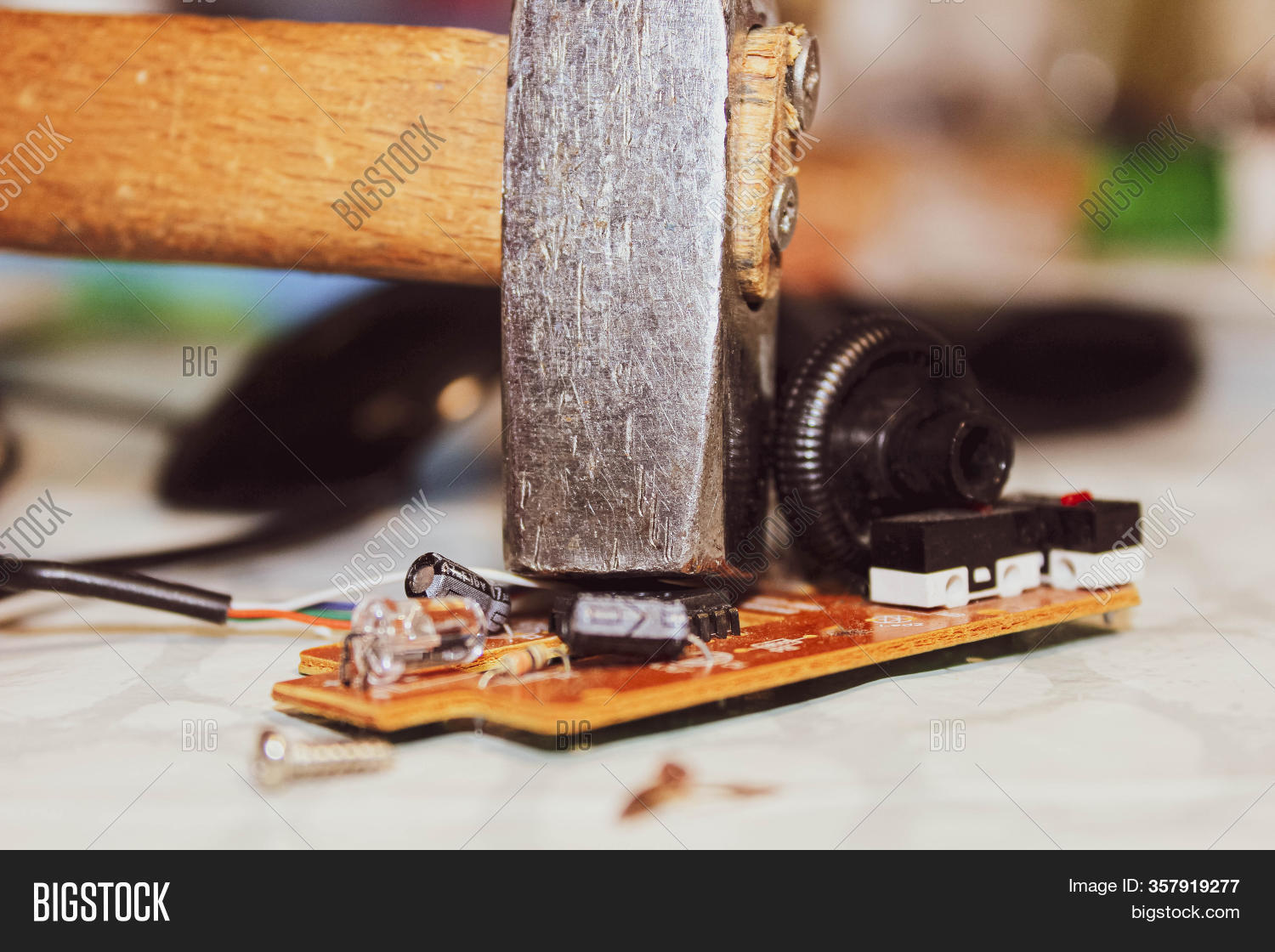 Hammer Smashes Chip Image & Photo (Free Trial) | Bigstock