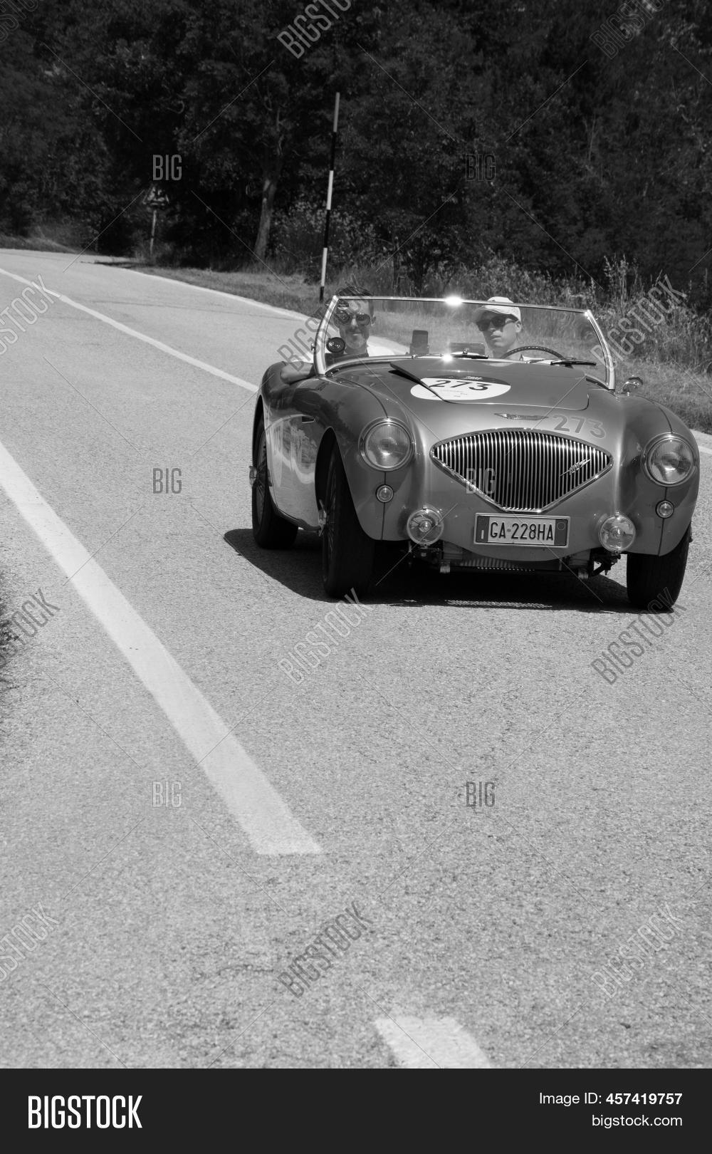 Austin Healey 100 4 Image & Photo (Free Trial) | Bigstock
