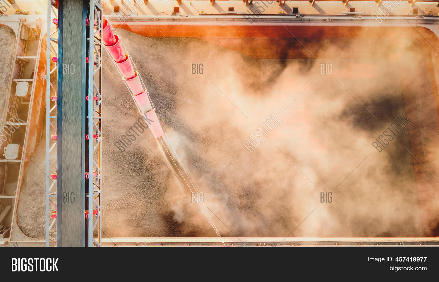 Corn Bulk Carrier Hold Image & Photo (Free Trial) | Bigstock