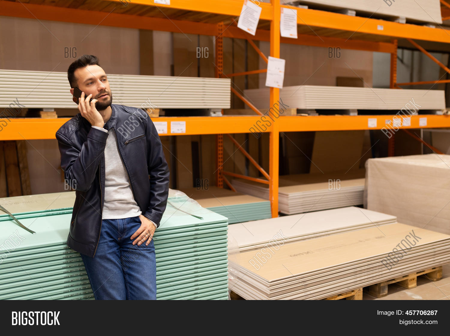Man Hardware Store Image & Photo (Free Trial) | Bigstock