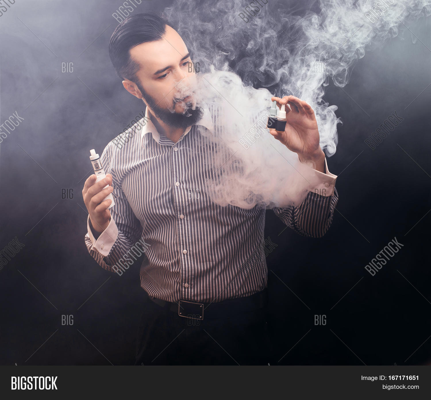 Vaper Man Holding E- Image & Photo (Free Trial) | Bigstock
