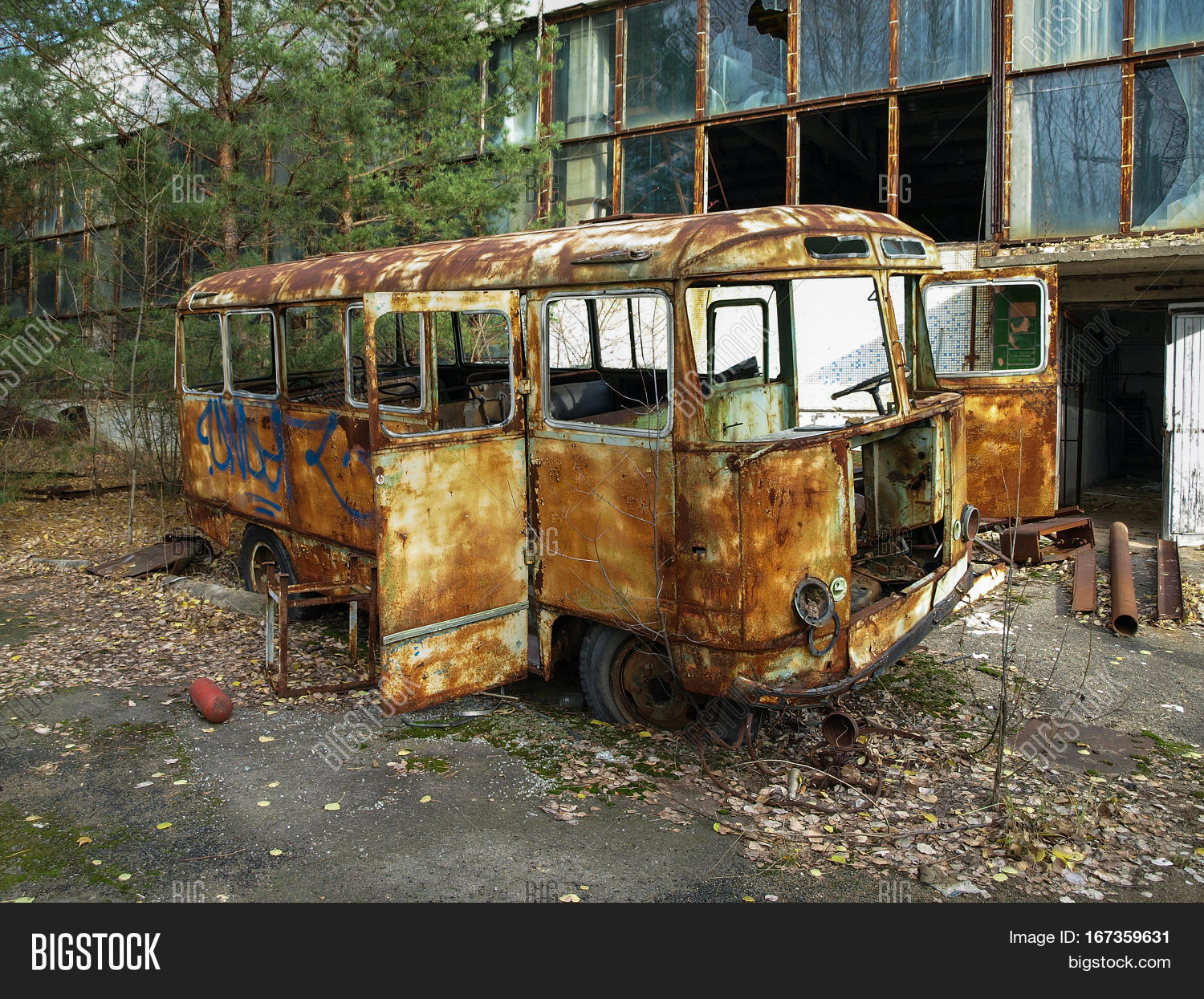 Rusty Bus Former Image & Photo (Free Trial) | Bigstock