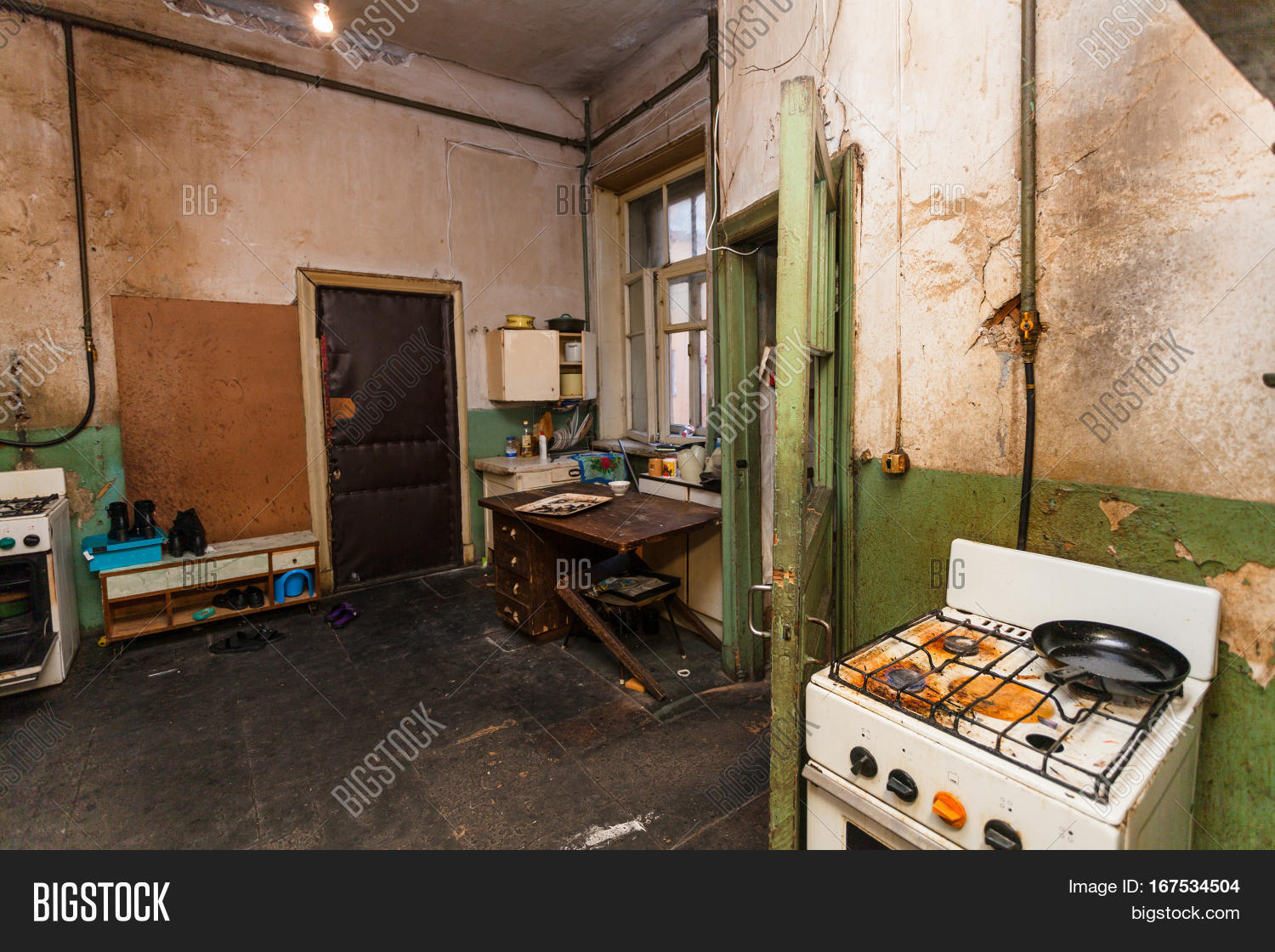 Dirty Kitchen Image & Photo (Free Trial) | Bigstock