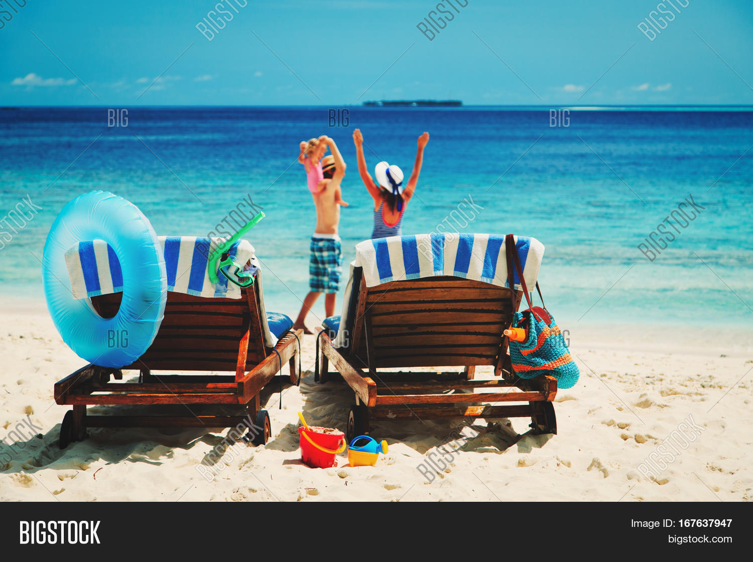 Happy Family Small Image & Photo (Free Trial) | Bigstock